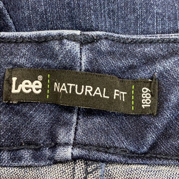 Lee | Pants & Jumpsuits | Lee Natural Fit Jean Capris Size | Poshmark